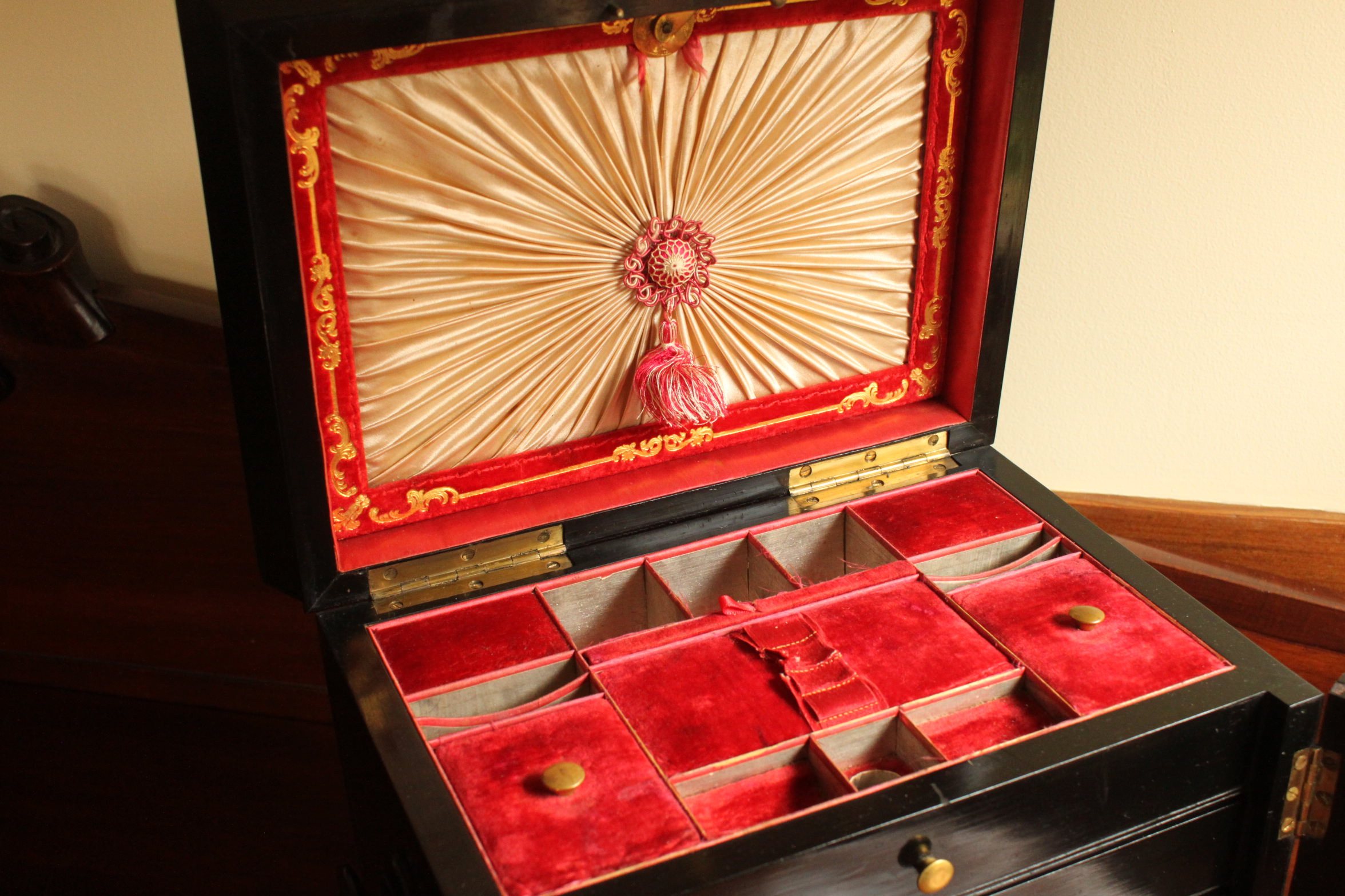 Ladies table compendium – China Rose Antiques