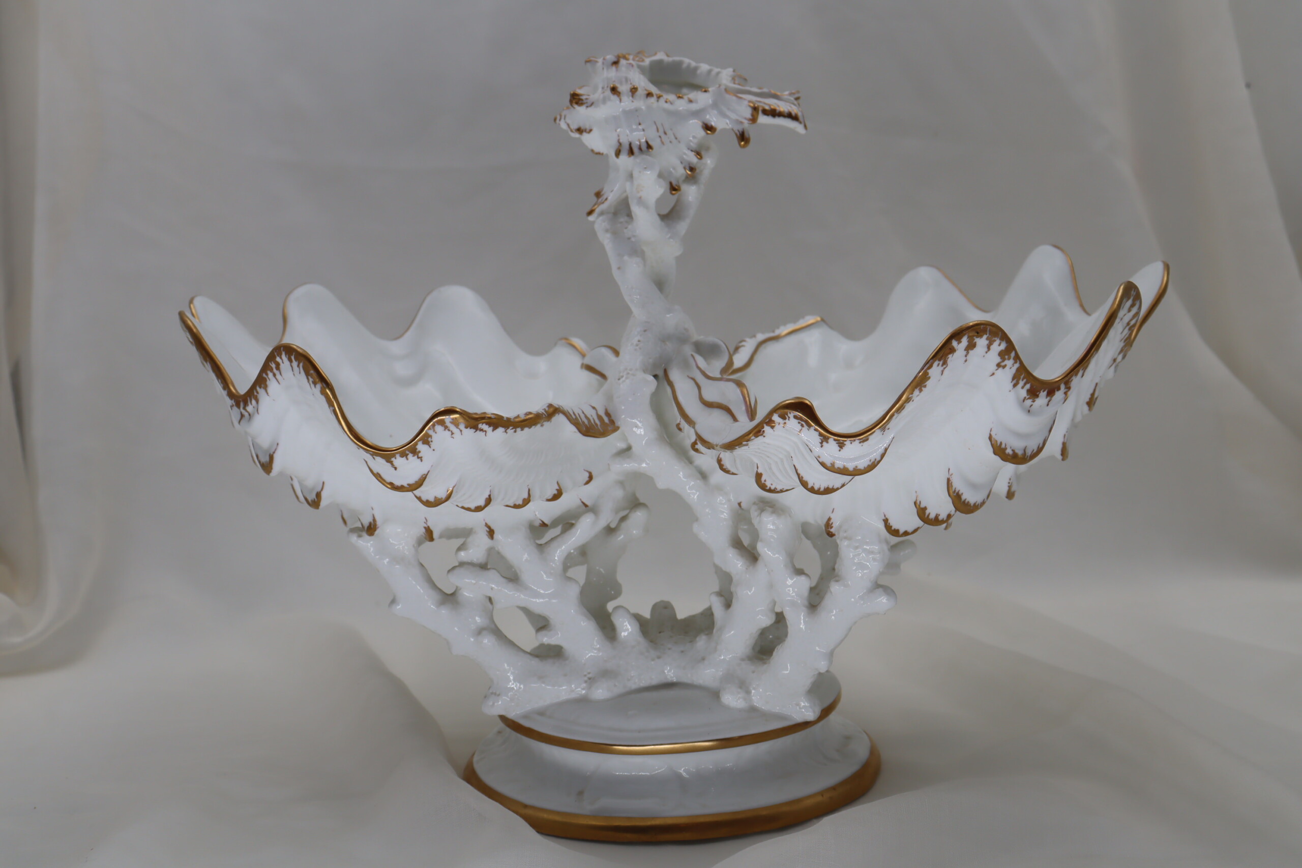 Wedgwood gilt bone china clam shell centrepiece – China Rose Antiques